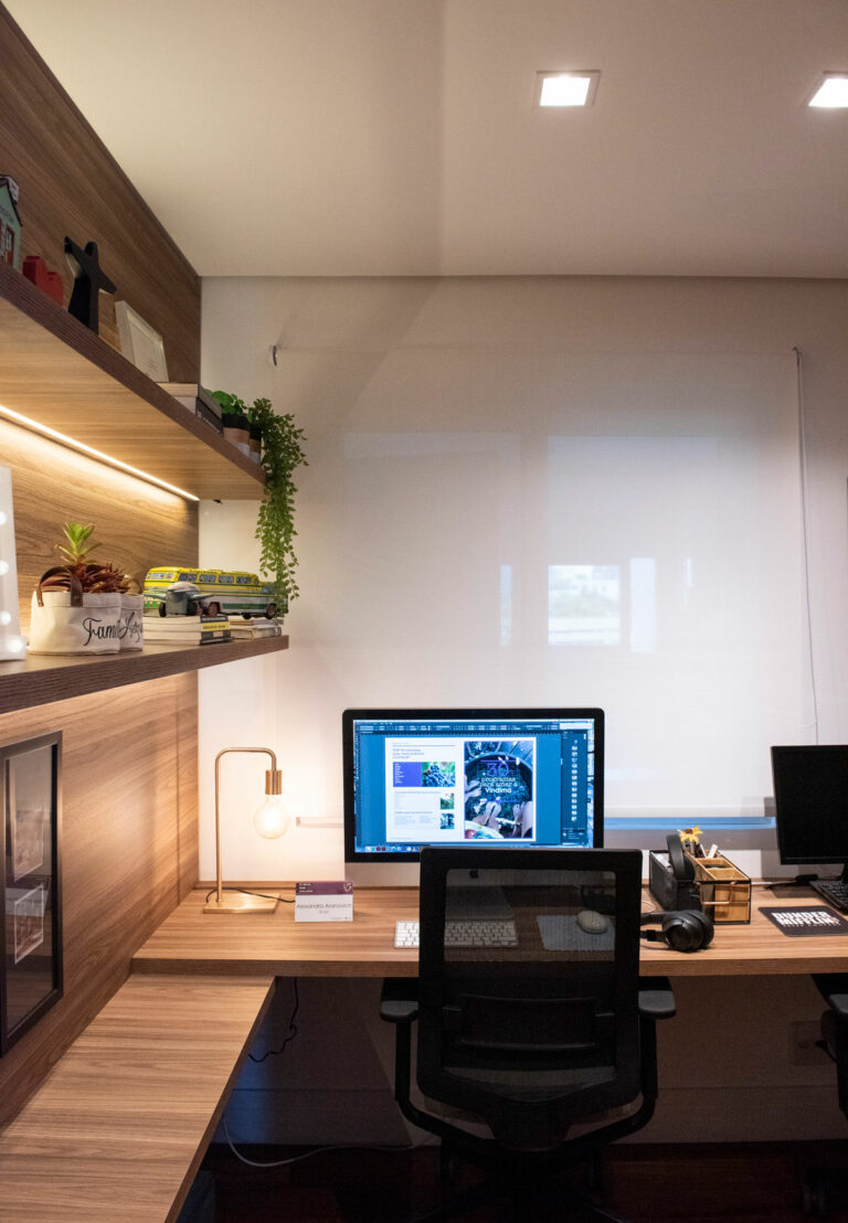 Home office na pandemia - com viagens, vinhos e audiências