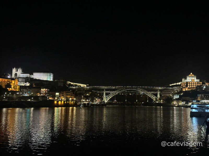 O cartão postal do Porto: a travessia pela Ponte D. Luís à Gaia